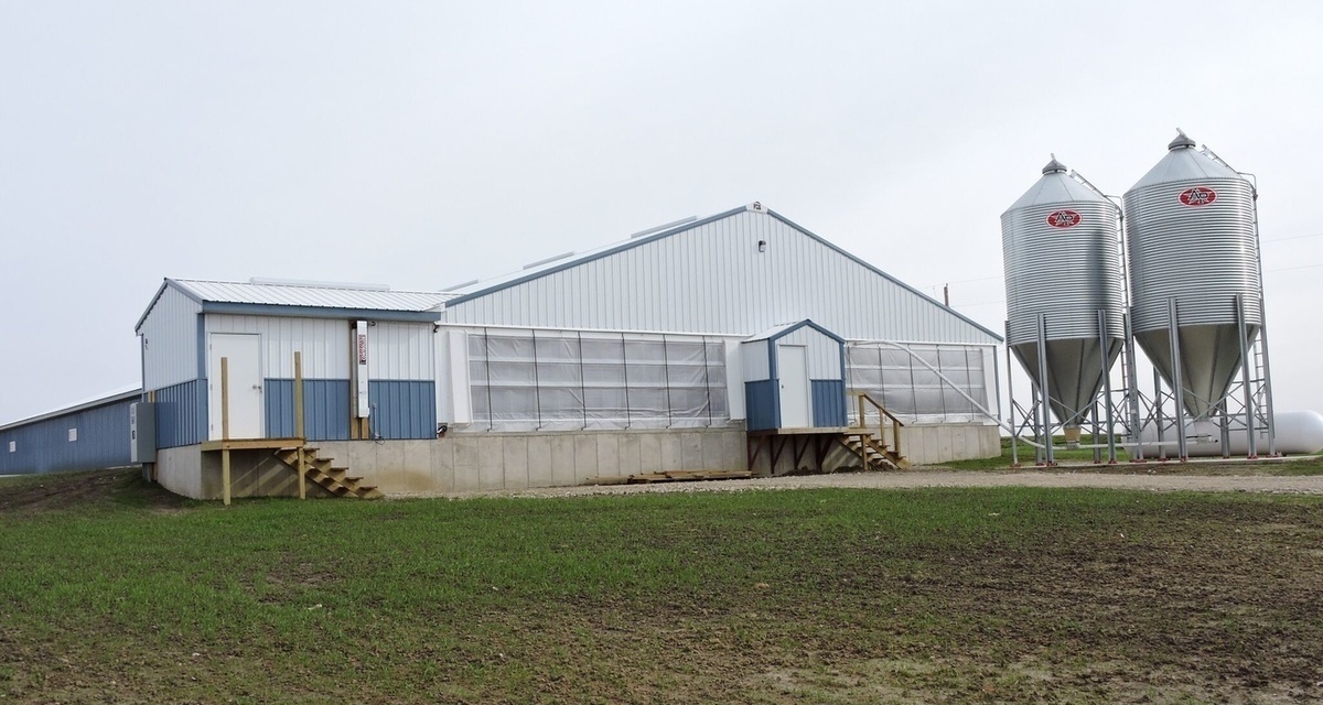 Power Vent | Hog Confinements | How-To Building Center